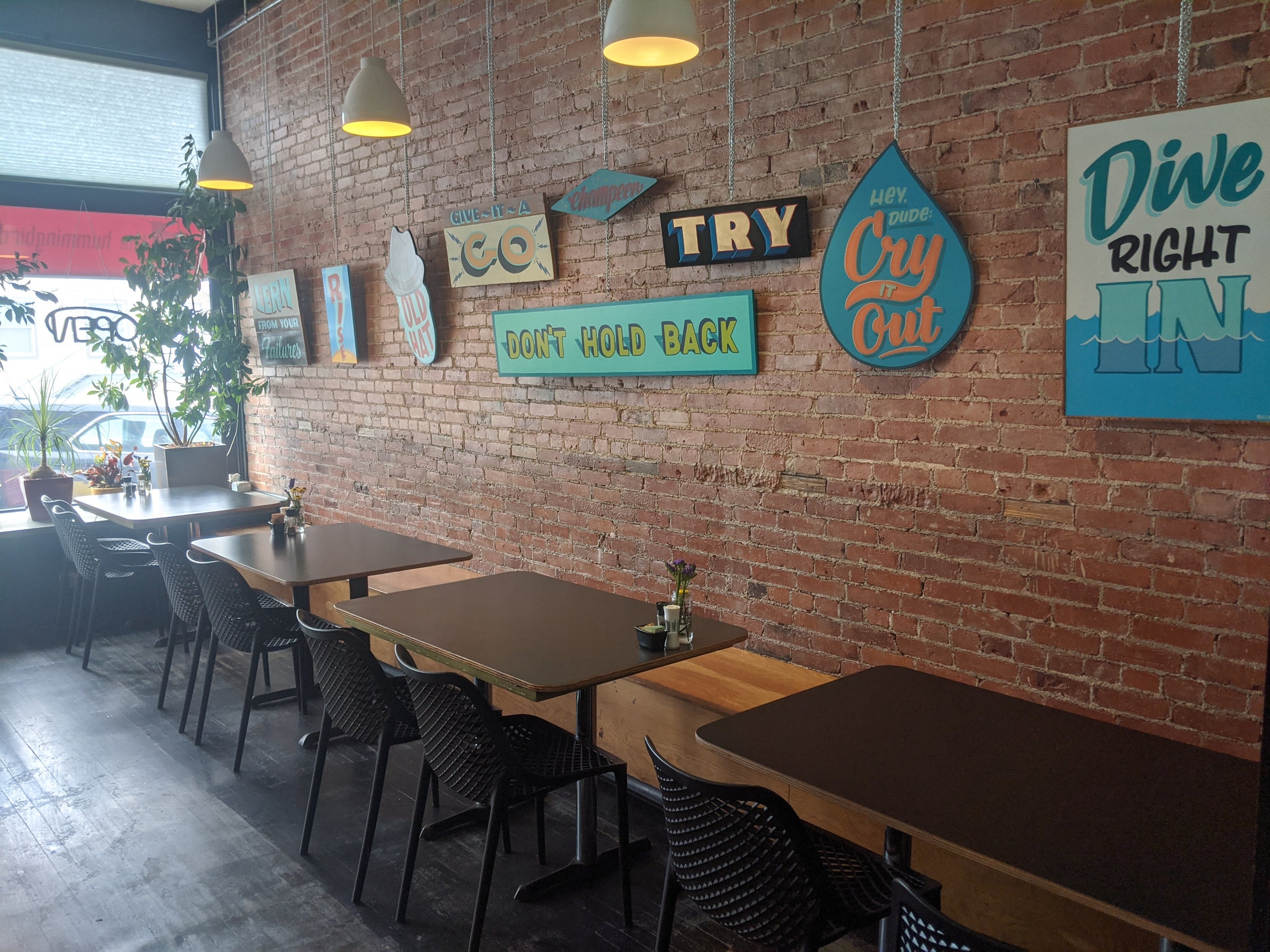 Home | the hummingbird cafe